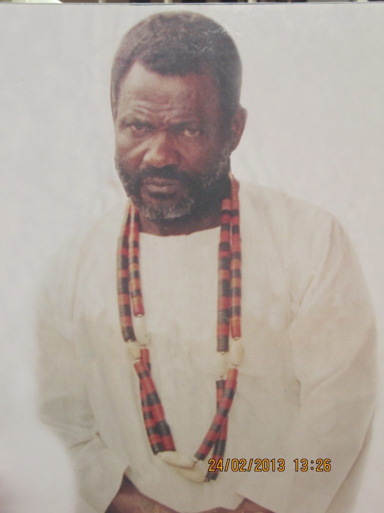 Les funérailles du Commandant Joseph Nyentcho célébrés à Batcha ...